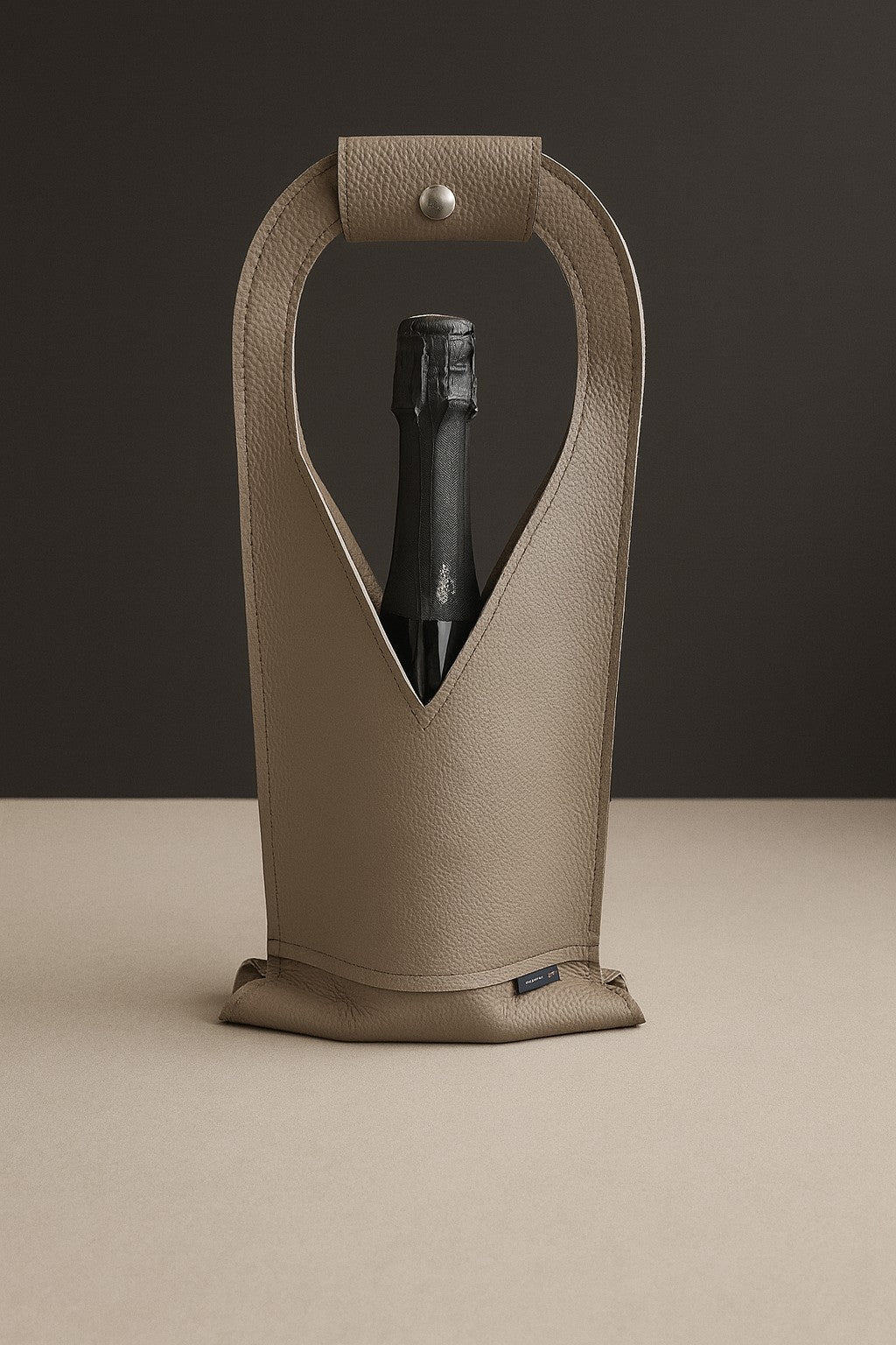 Vertical bottle holder with strap decorated with button by Nalesso ...